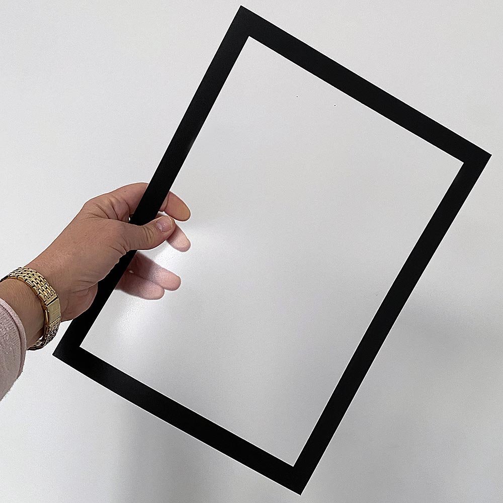 Magnetram A4 med svart kant | Displaylager.se